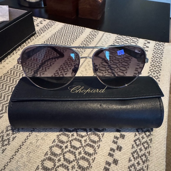 Chopard | Accessories | Chopard Aviator Sunglasses With Black Case ...